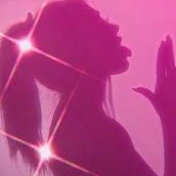 Valentinaaa – Feetify.com