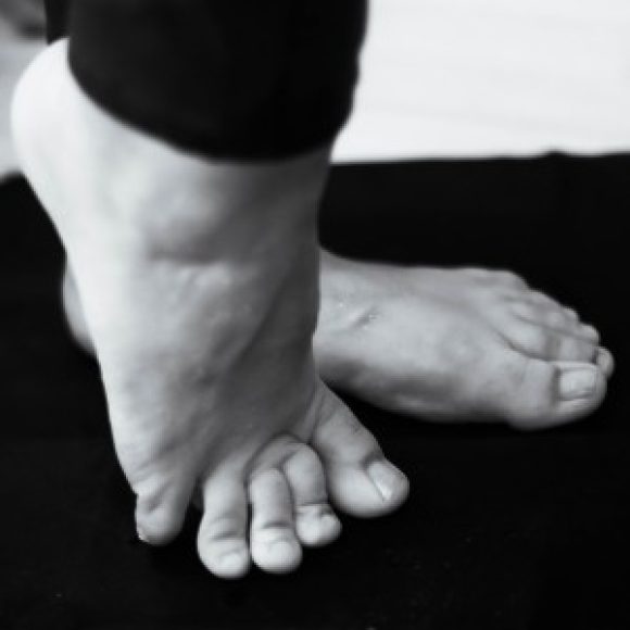 Clara – Feetify.com