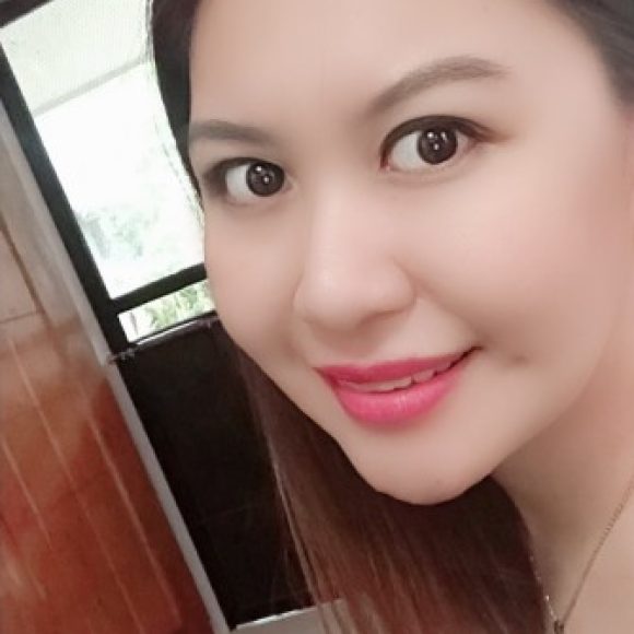 Joyce – Feetify.com