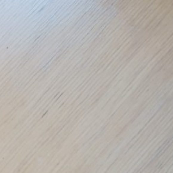 Clara – Feetify.com