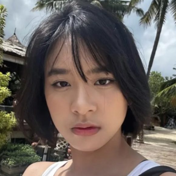 Sylina hawk – Feetify.com