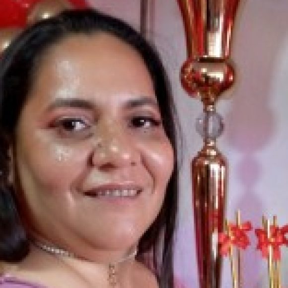 Elsy – Feetify.com