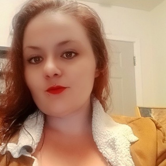 Amanda Kraus – Feetify.com